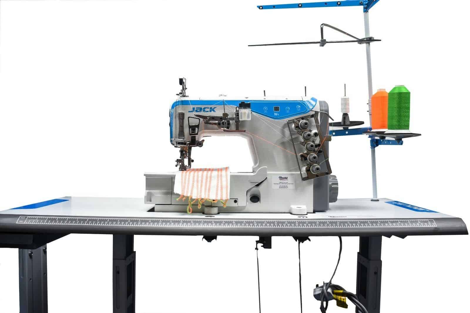 Máquina Galoneira JACK W4-D-01GBx364 5 Fios 3 Agulhas Base Plana | Maqsul - Máquinas de Costura ...